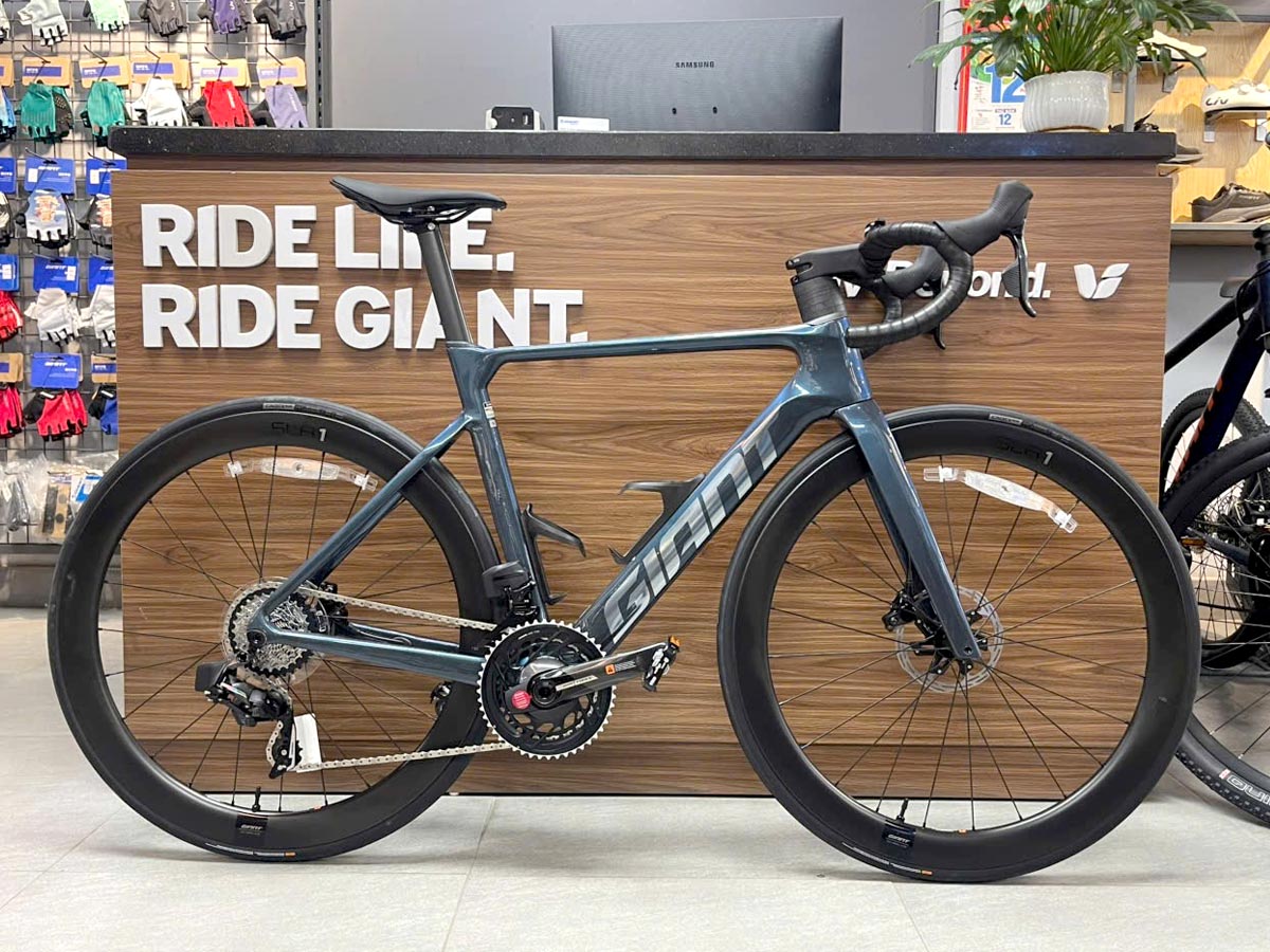 GIANT 2025 PROPEL ADV PRO 0-AXS - giantvietnam